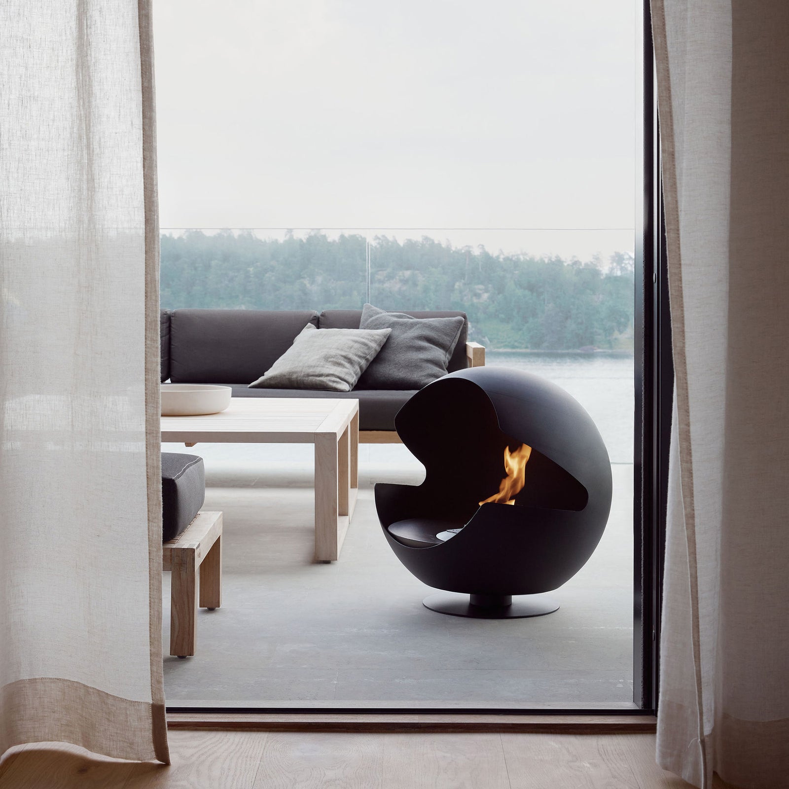 Memorable moments together with a flueless fireplace from Vauni– Vauni ...