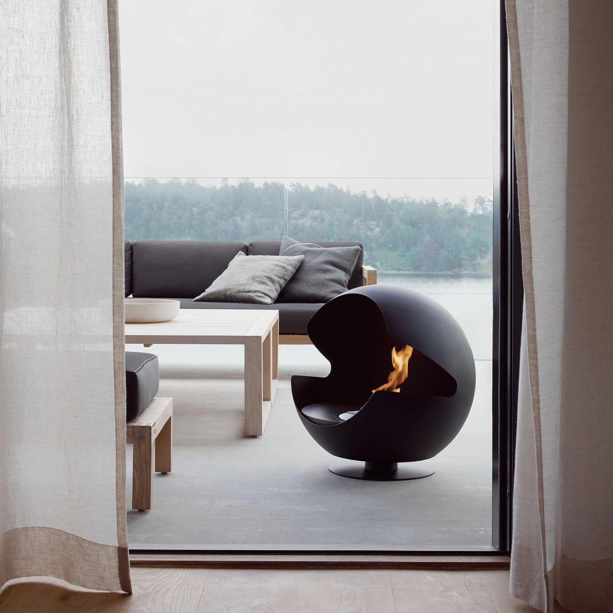 Memorable moments together with a flueless fireplace from Vauni– Vauni ...